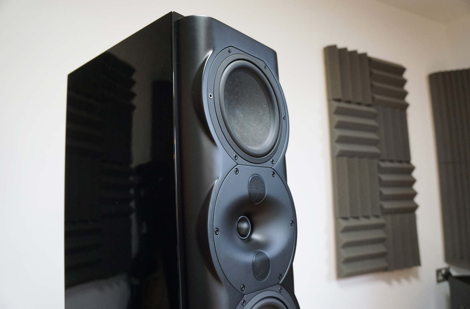 Perlisten R5t floorstanding loudspeaker - Audiograde