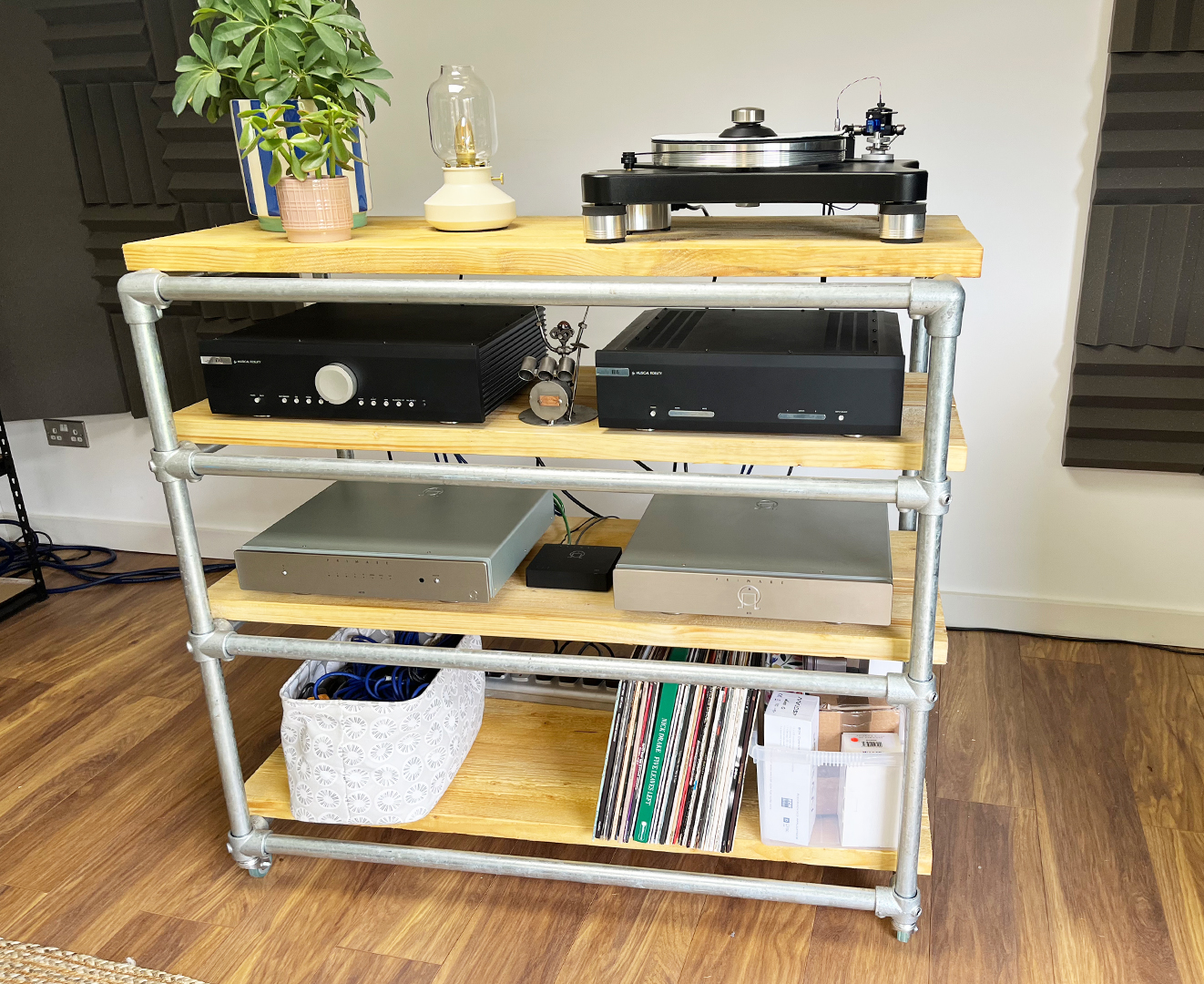 How to make a heavy duty hifi stand - Audiograde