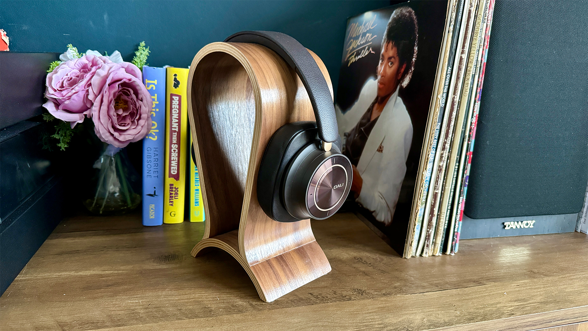 Dali IO-12 headphones review - Audiograde