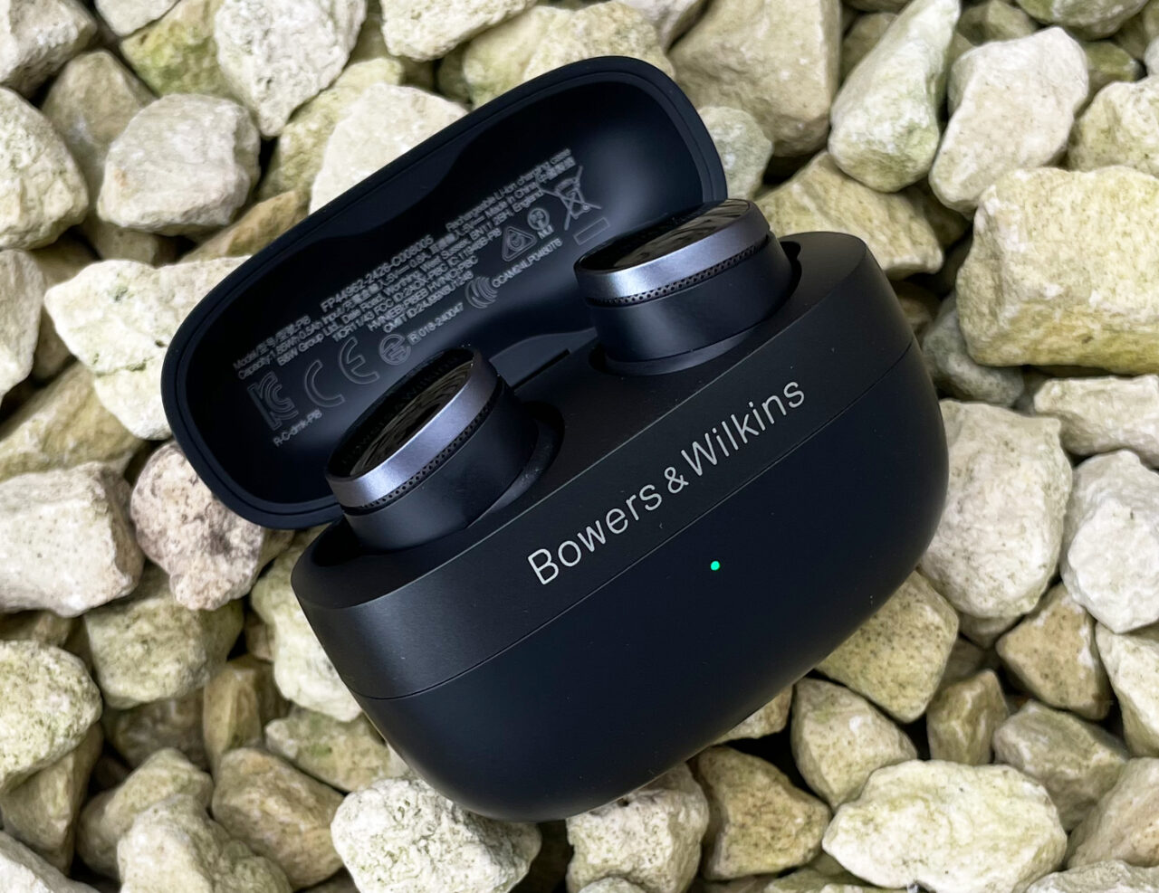 Bowers & Wilkins Pi8 in-ear true wireless earbud review - Audiograde