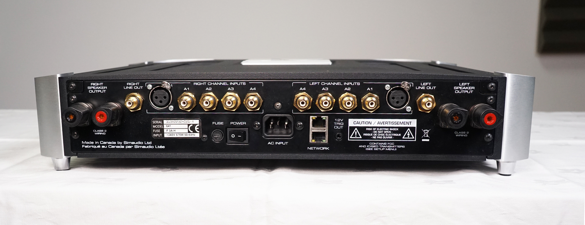 MOON North Collection 641 integrated amplifier and 681 Network Player ...