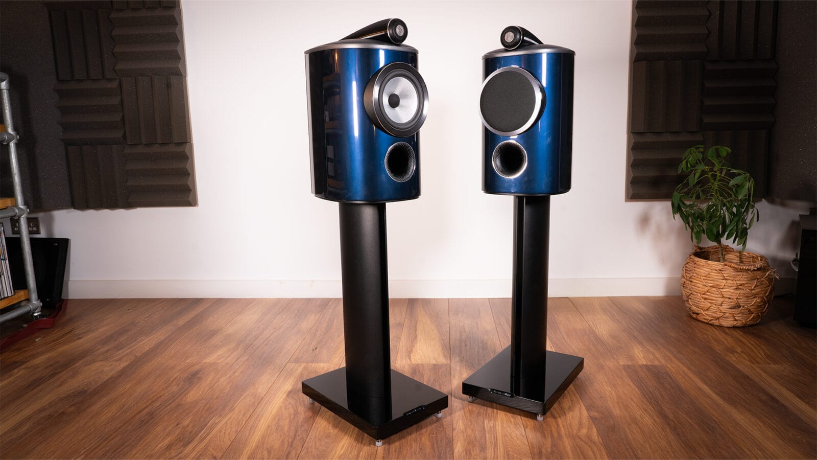 Bowers & Wilkins 805 D4 Signature loudspeaker review - Audiograde