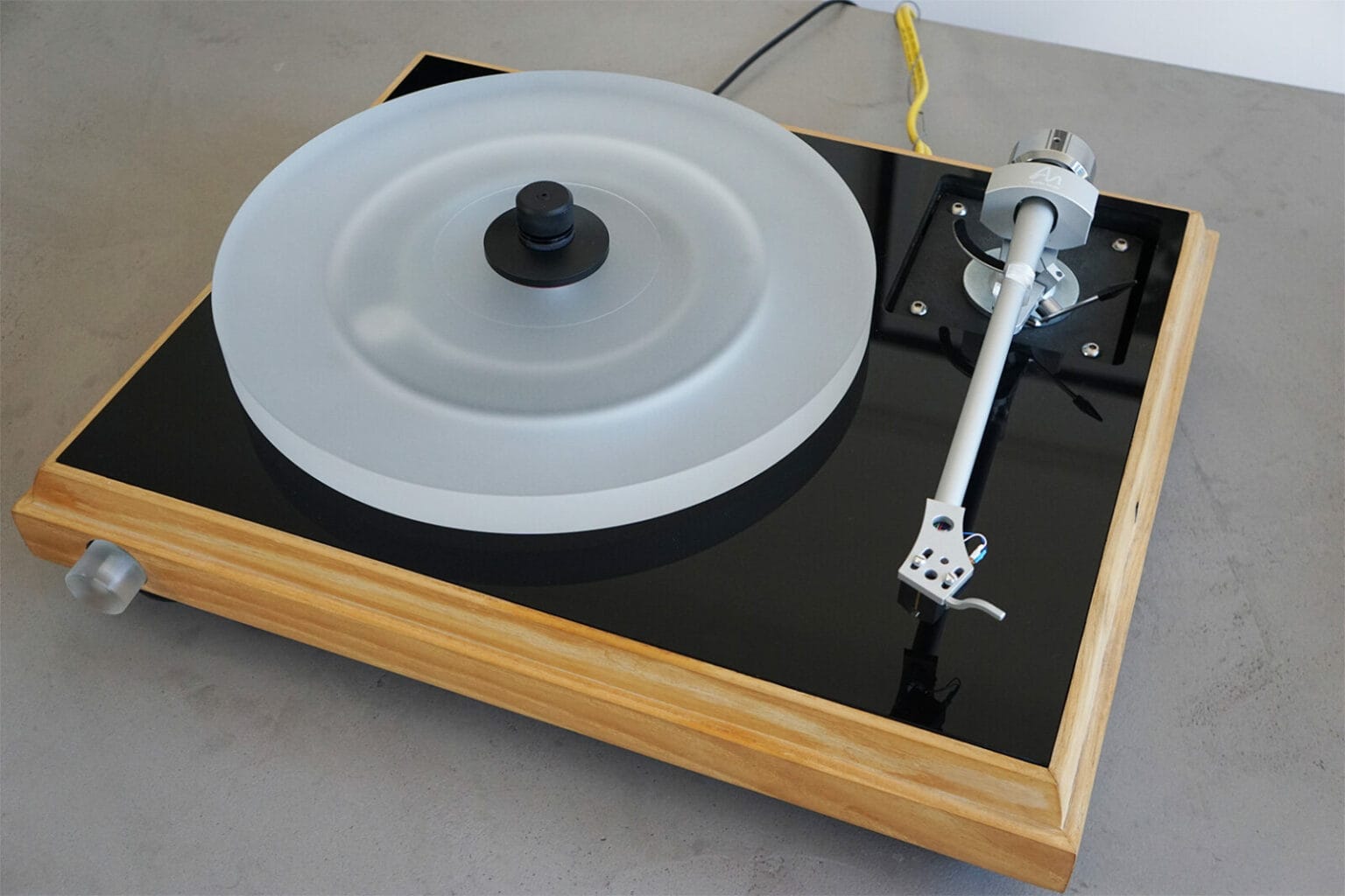 Classic HiFi: Pink Triangle Export GTi turntable - Audiograde